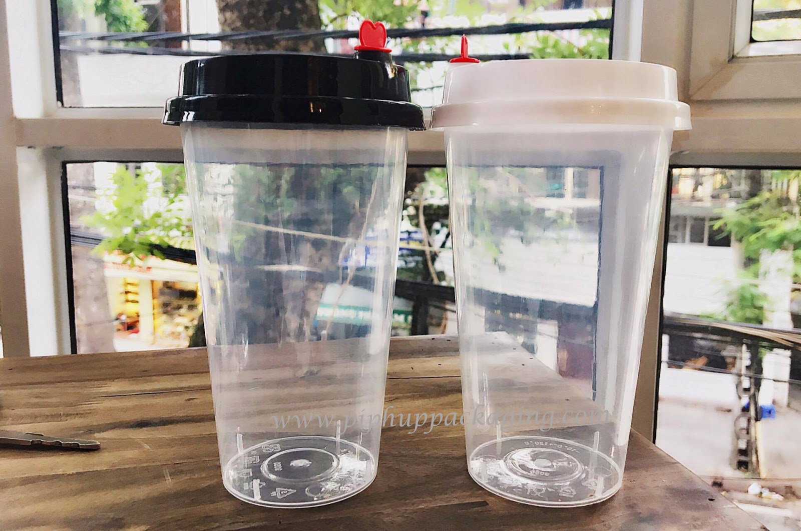 Plastic Cup - PIPHUP PACKAGING